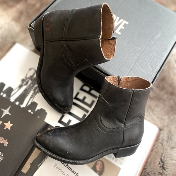 Frye | Shoes | Frye Billy Inside Zip | Poshmark
